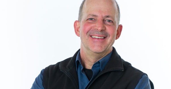 Patrick St-Arnaud devient actionnaire de Rouge Marketing | Grenier aux ...